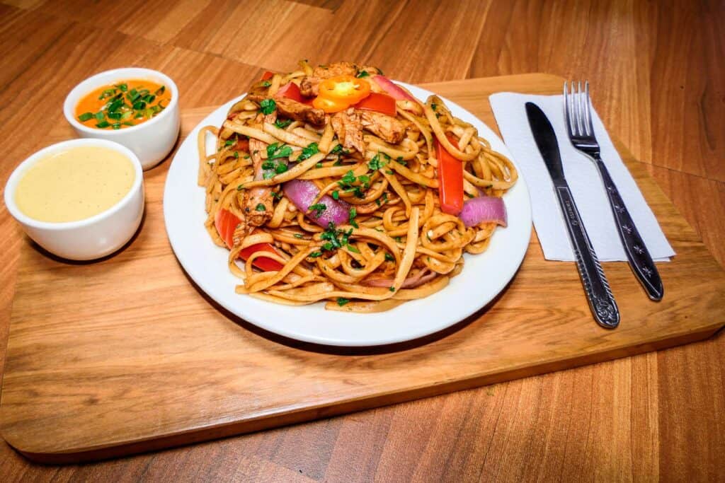 Cómo Hacer Tallarín Saltado - Todas las Recetas de la Comida